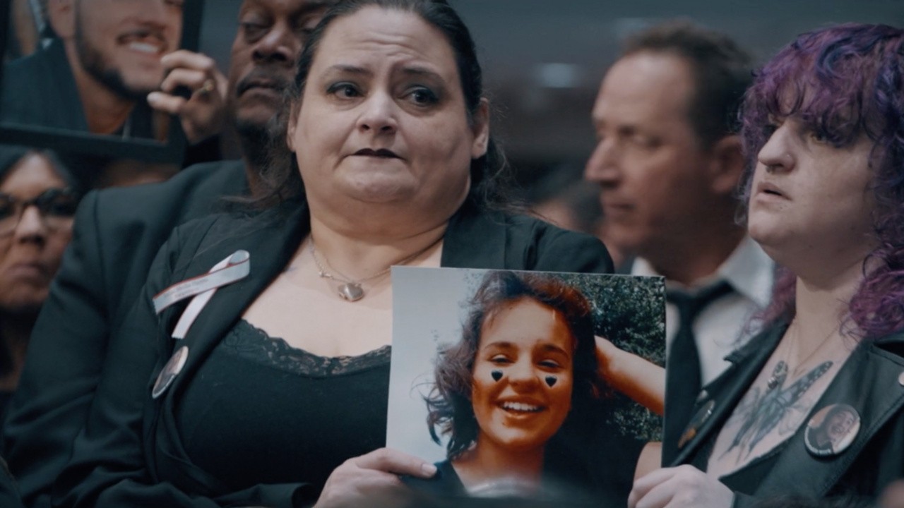 The Social Trap: 5 Women vs the Big 5 (2024) | MUBI