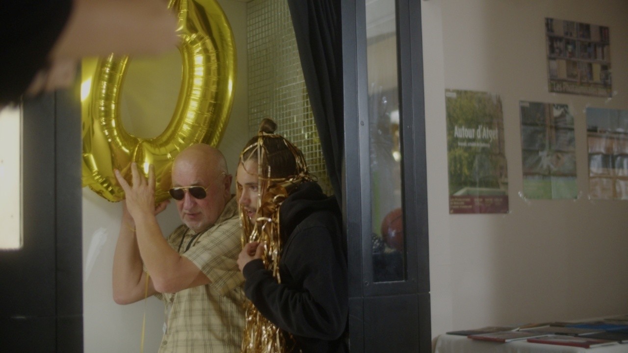 Under the Red Light (2025) | MUBI