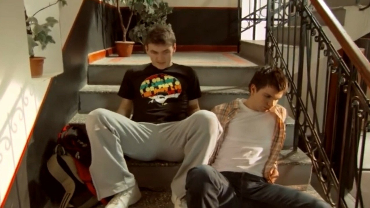 Hanging out (2009) | MUBI