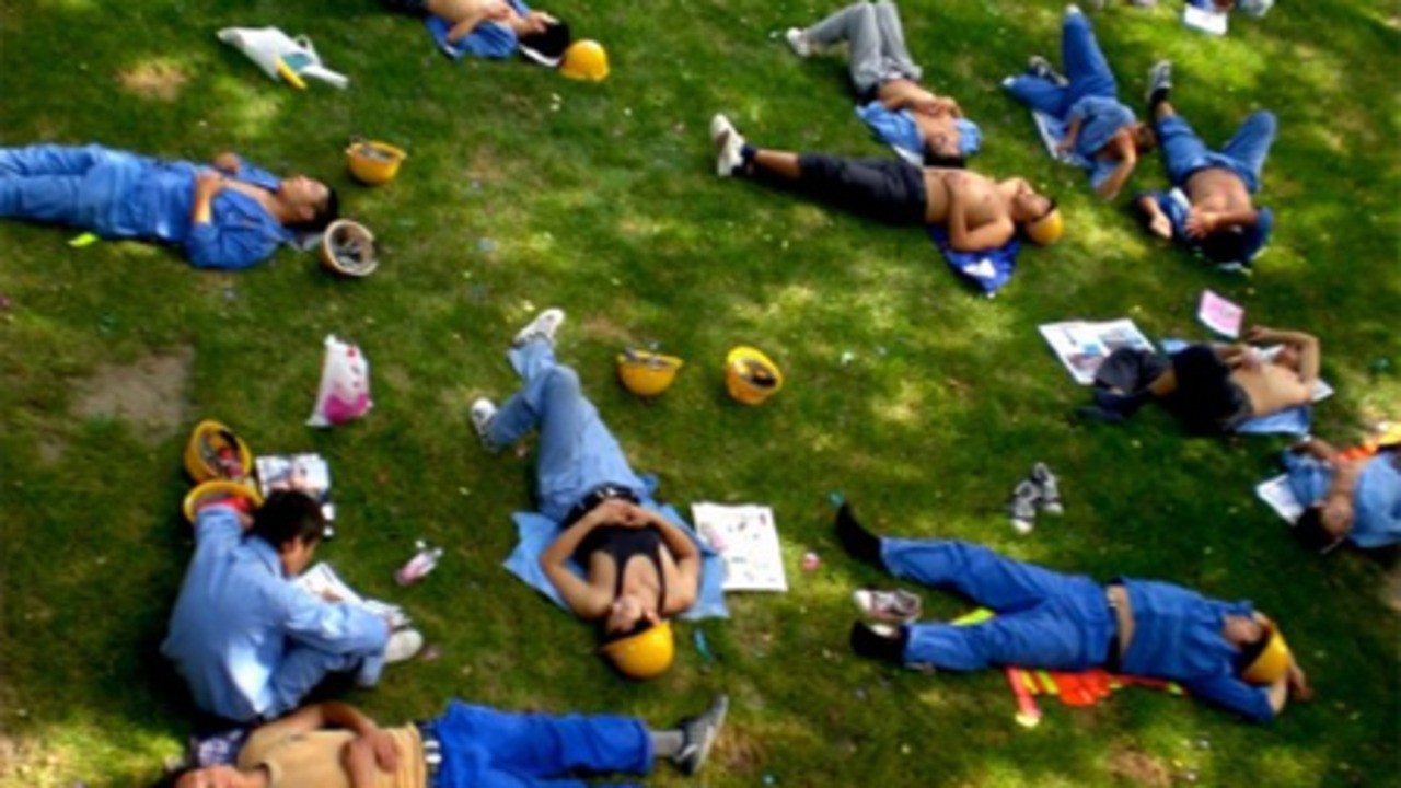 Outside (2008) | MUBI