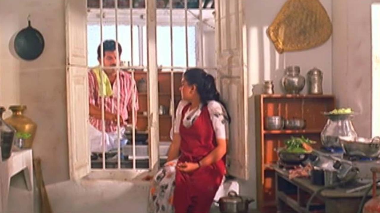 TRAILER - Jaathi Malli (2001)