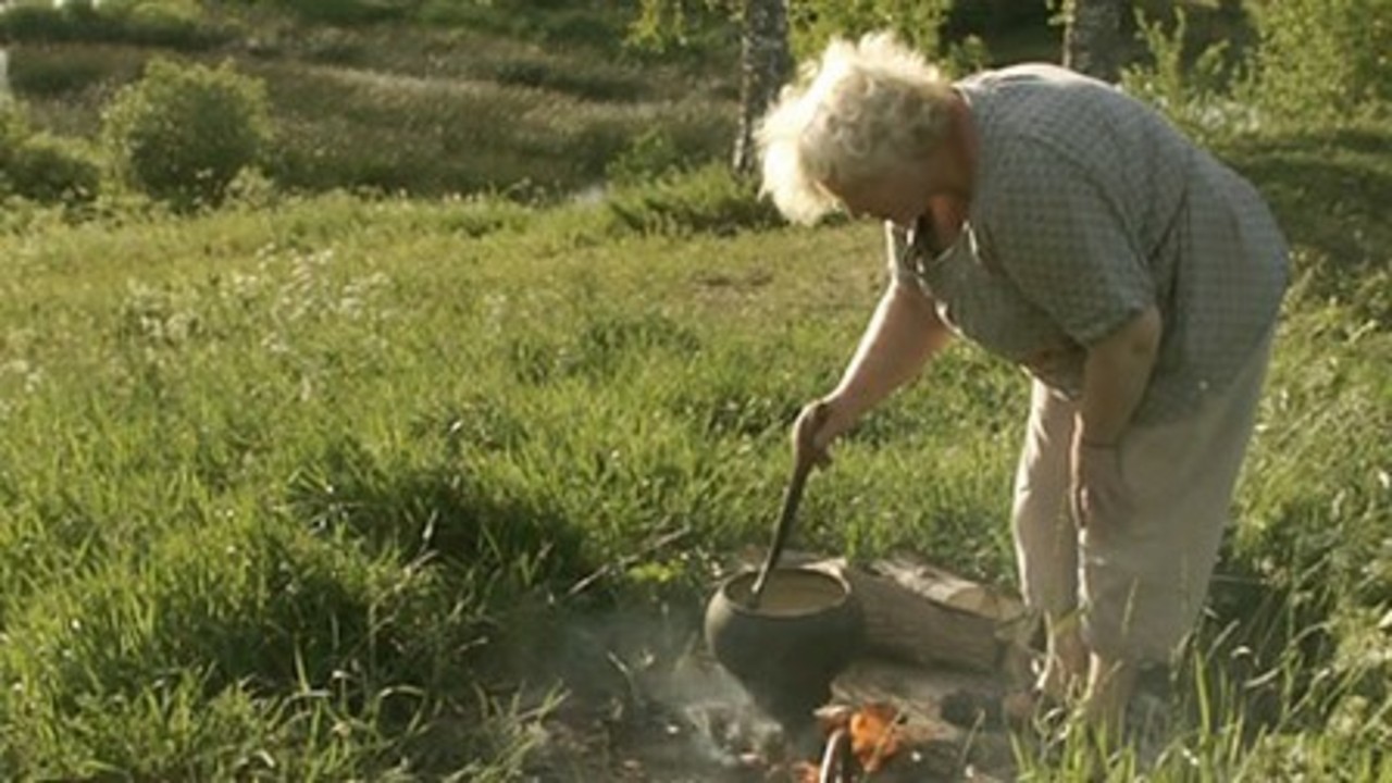 Among the Grasses (2012) | MUBI