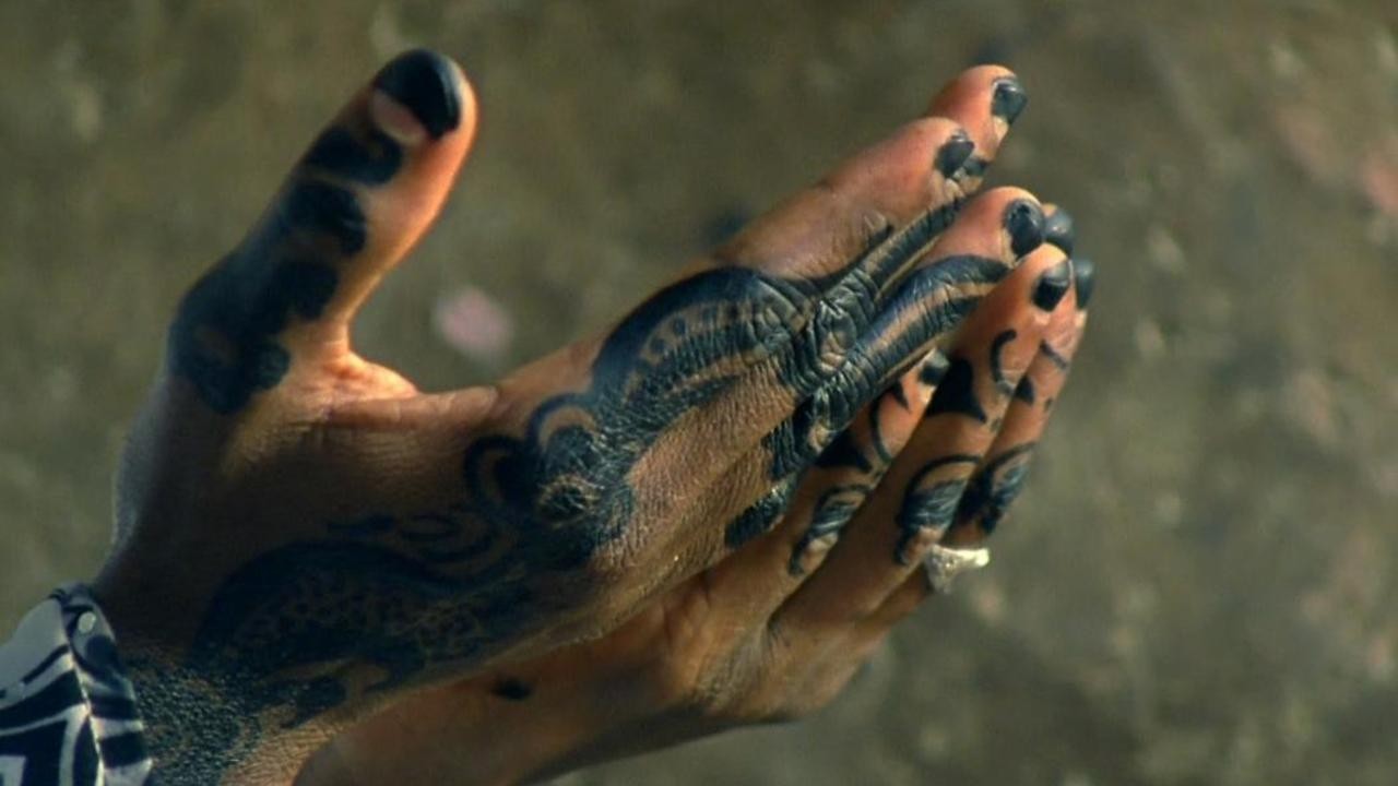 Aisha's Song (2011) | MUBI