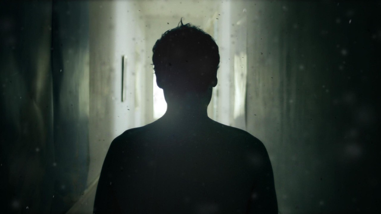 Walking Ghost Phase (2011) | MUBI